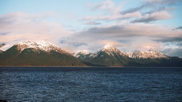 What is Alaska Known For? 20 Things Alaska is Famous For - Paula Pins ...