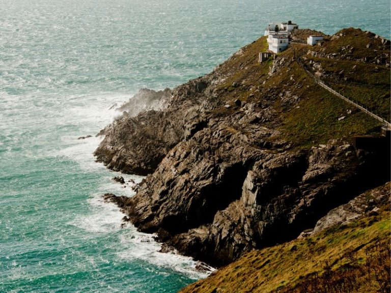 30 Famous Landmarks in Ireland That Will Leave You in Awe! - Paula Pins ...