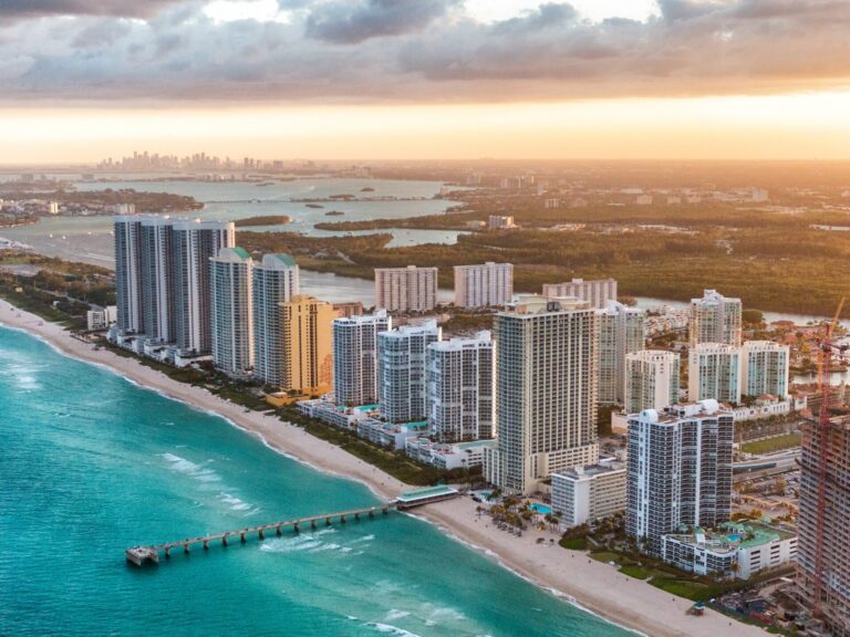 20 Prettiest Clear Water Beaches in Florida: Reviewed by a Local ...