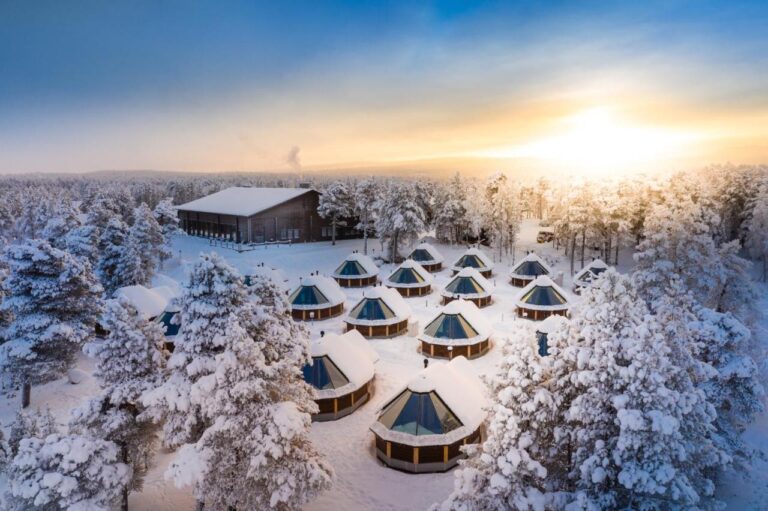 17 Best Glass Igloos in Finland
